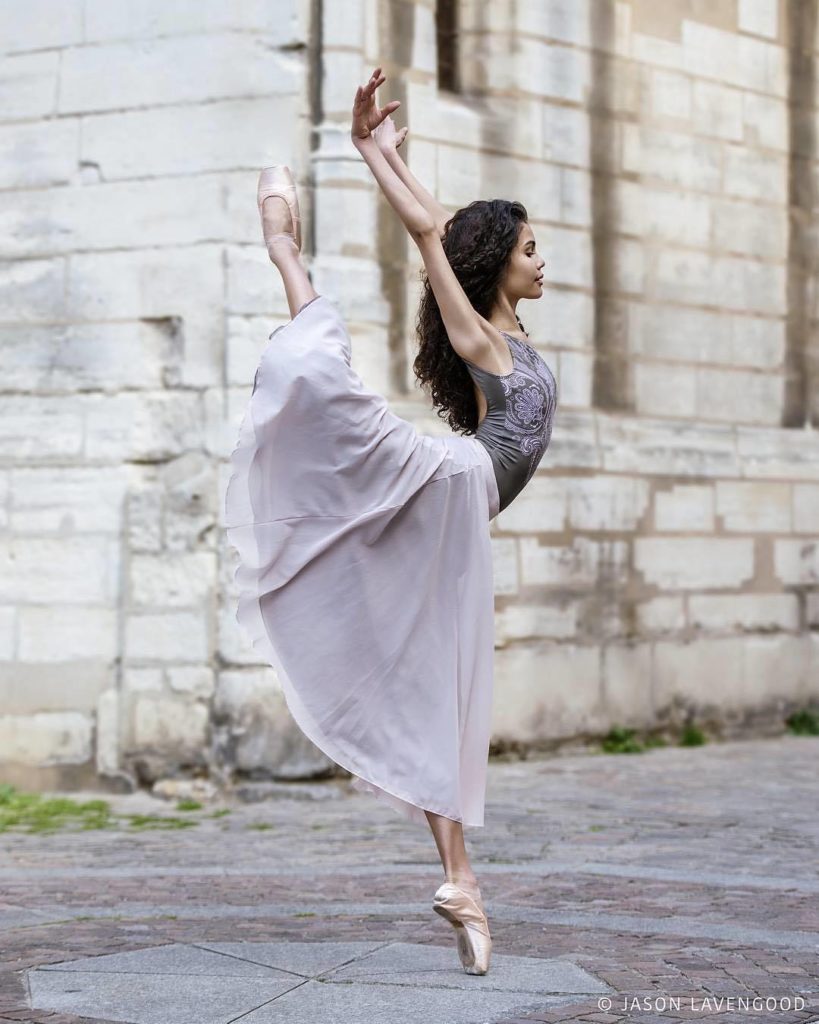 Ines Joseph – super flexible ballerina