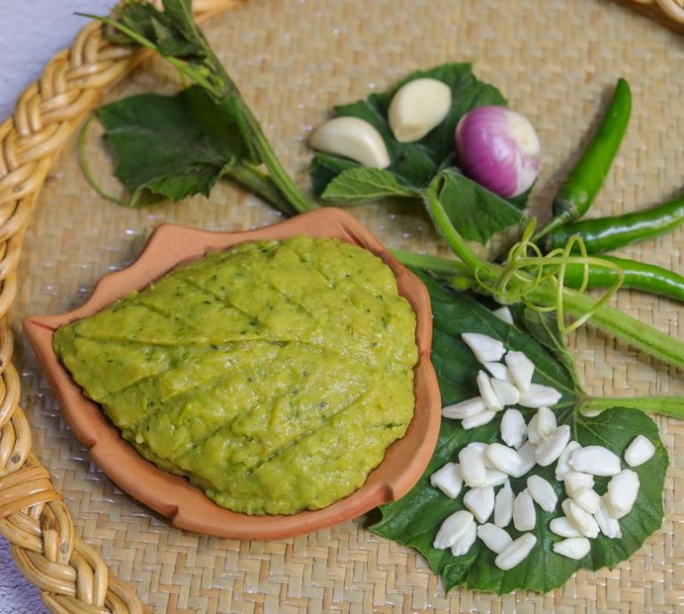 Bottle Gourd Recipes: Peel Fritters and Seed Mash - Mati News